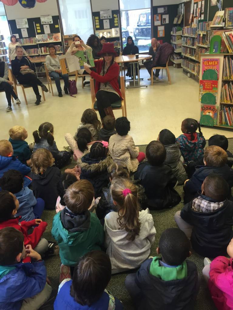 Reception visit their local Library - Primrose Hill Primary School